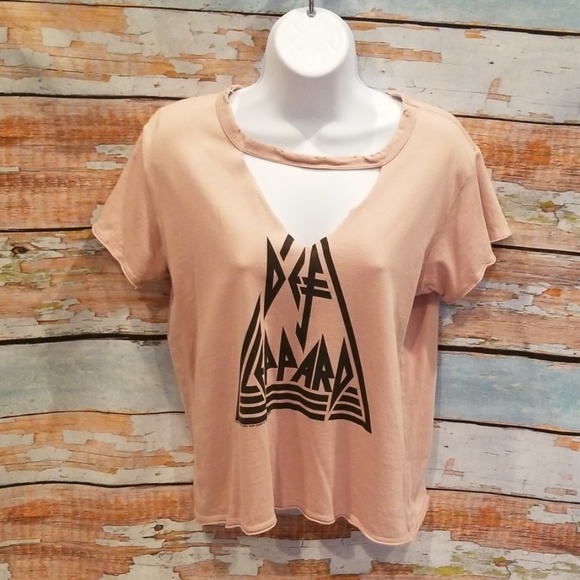 Tops | Nwot Barely Worn Blush Pink Def Leppard Tee | Poshmark
